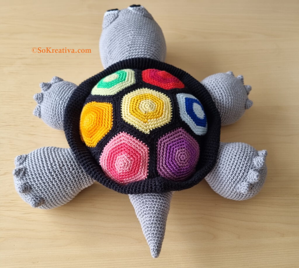 Suki die Schildkröte/the turtle – SoKreativa